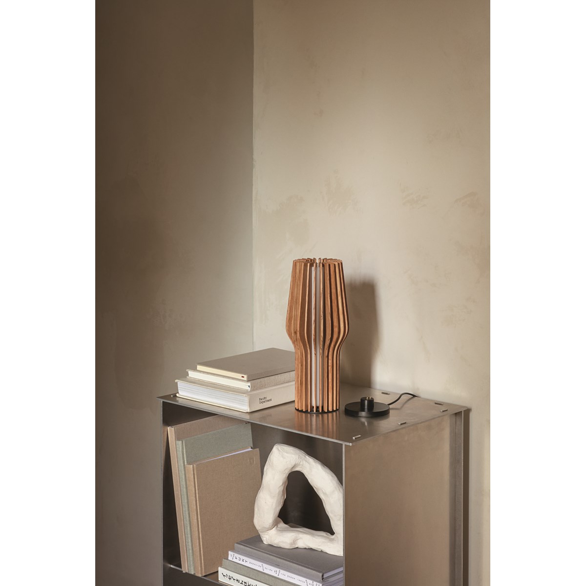 Eva Solo, radiant led batt.lampe oak - Tilbords.no